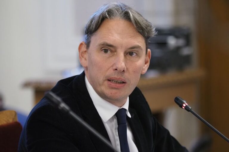 Васил Пандов Искаме открити процедури за регулаторите